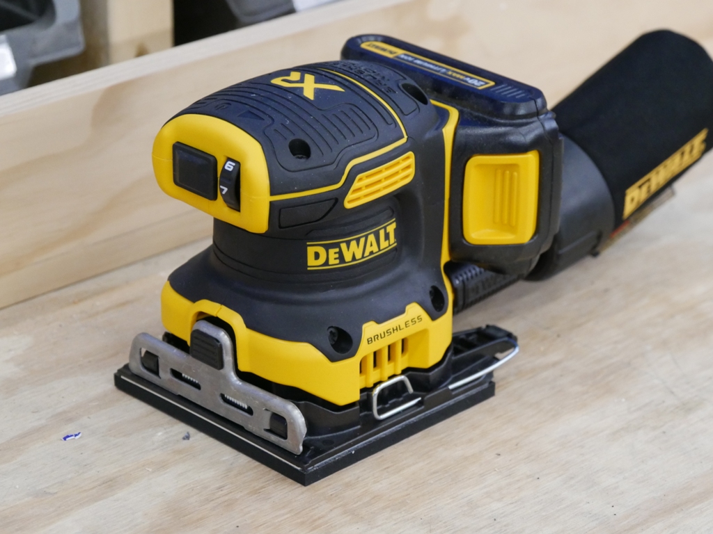 Dewalt Sheet Sander Tools In Action Power Tool Reviews Dewalt Sheet Sander Tools In Action Power Tool Reviews