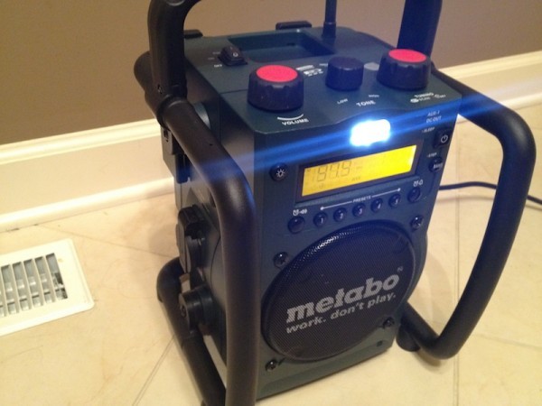 METABO CORDLESS WORKSITE RADIO RC 14.4 - 18 - Tools In Action - Power ... METABO CORDLESS WORKSITE RADIO RC 14.4 - 18 - Tools In Action - Power ...