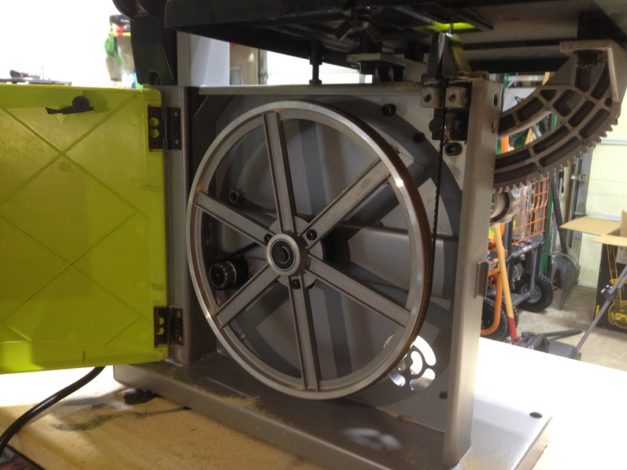 Ryobi Band Saw – Tools In Action – Power Tool Reviews