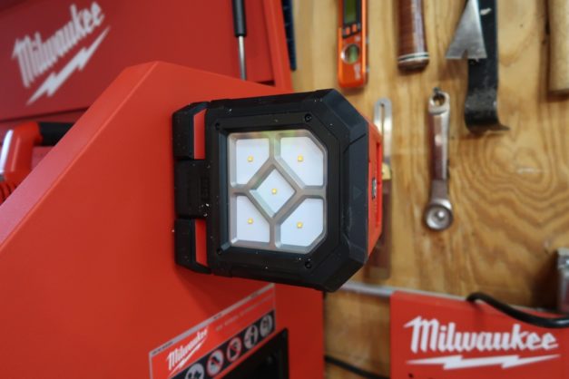 Milwaukee Flood Light Review – Tools In Action – Power Tool Reviews