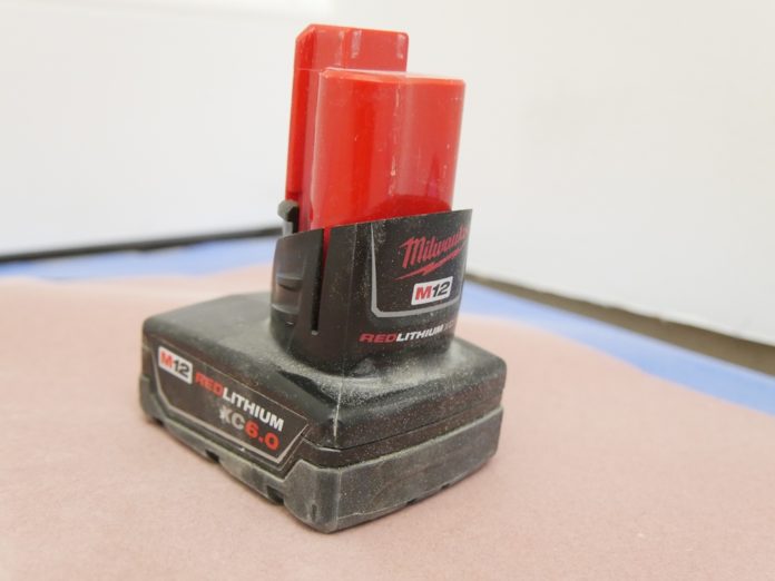 Milwaukee M12 Rocket Light Review – Tools In Action – Power Tool Reviews