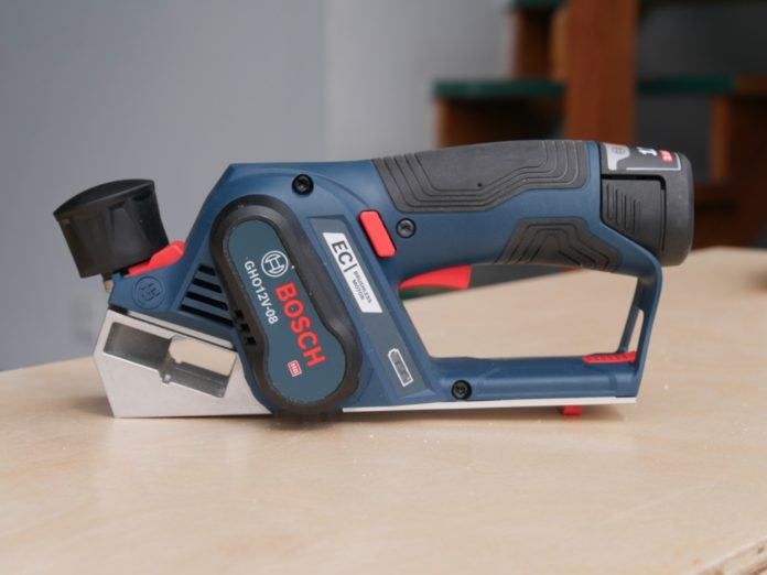 Bosch 12V Cordless Planer – Tools In Action – Power Tool Reviews