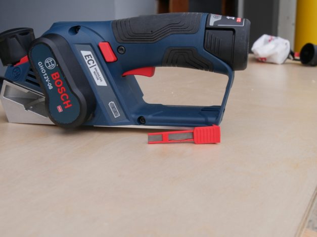 Bosch 12V Cordless Planer – Tools In Action – Power Tool Reviews