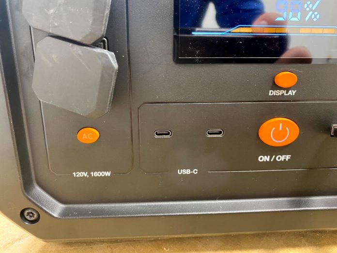 Generac GB1000 Portable Power Station – Tools In Action – Power Tool ...