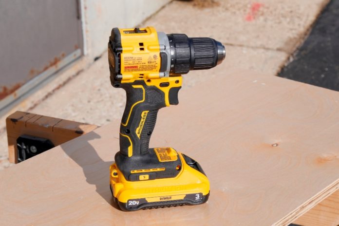 DeWALT Atomic – Drill-Driver and Ratchet – Tools In Action – Power Tool ...