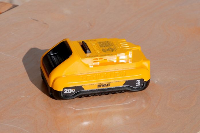 DeWALT Atomic – Drill-Driver and Ratchet – Tools In Action – Power Tool ...