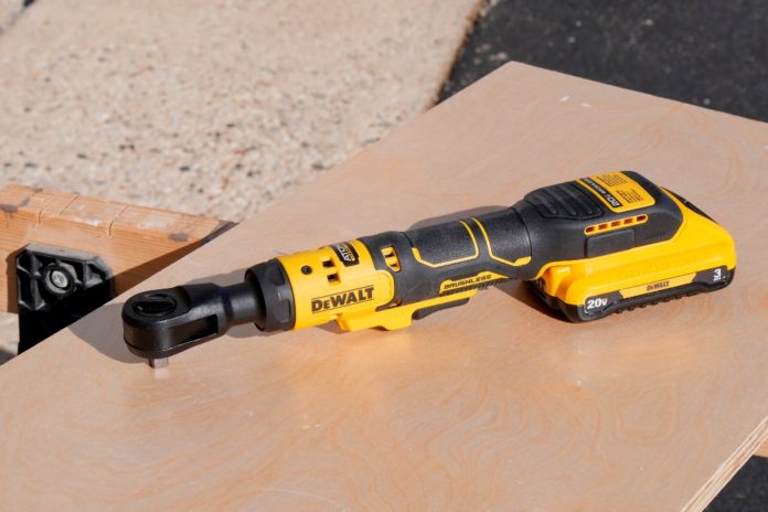 DeWALT Atomic – Drill-Driver and Ratchet – Tools In Action – Power Tool ...