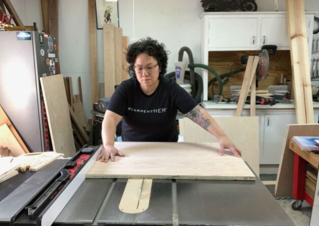 9 Female Woodworkers & Carpenters You Should Know – Tools In Action ...